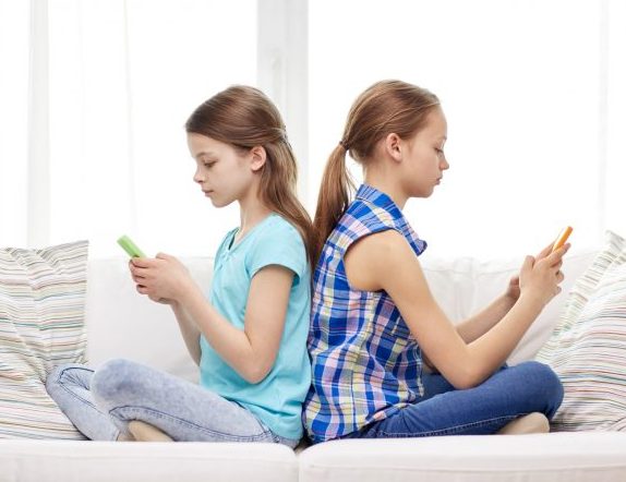 Screens and teens - MindHealth360